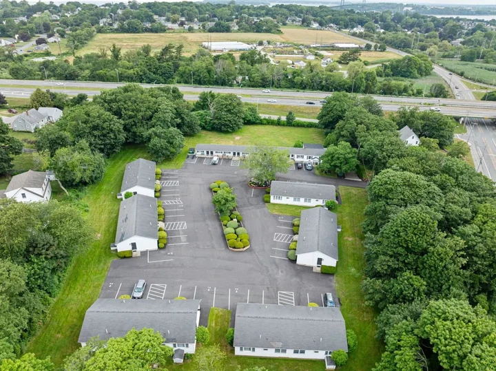 Founder's Brook Motel And Suites - Rhode Island