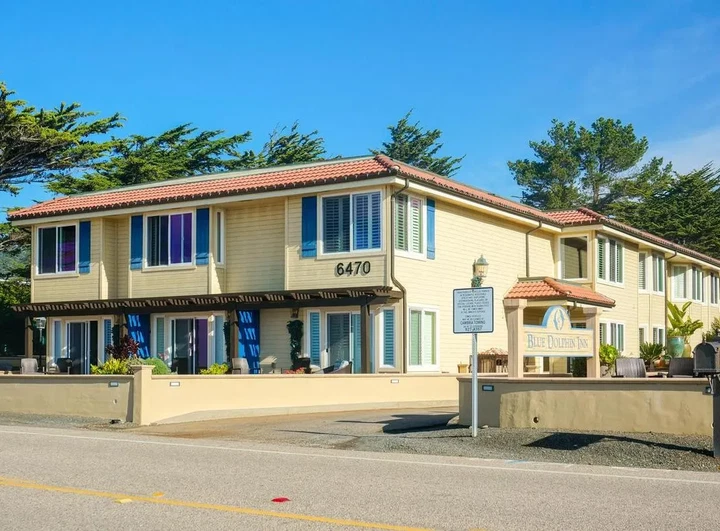 Blue Dolphin Inn - San Simeón, CA