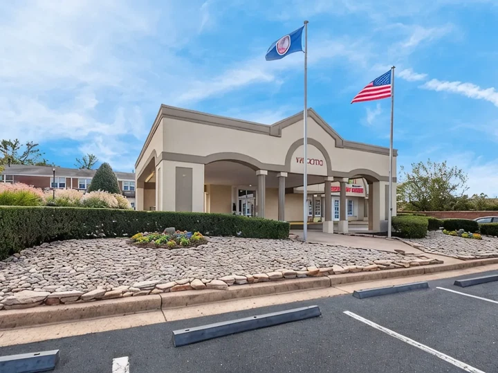 Clarion Inn Falls Church-arlington - Fairfax, VA