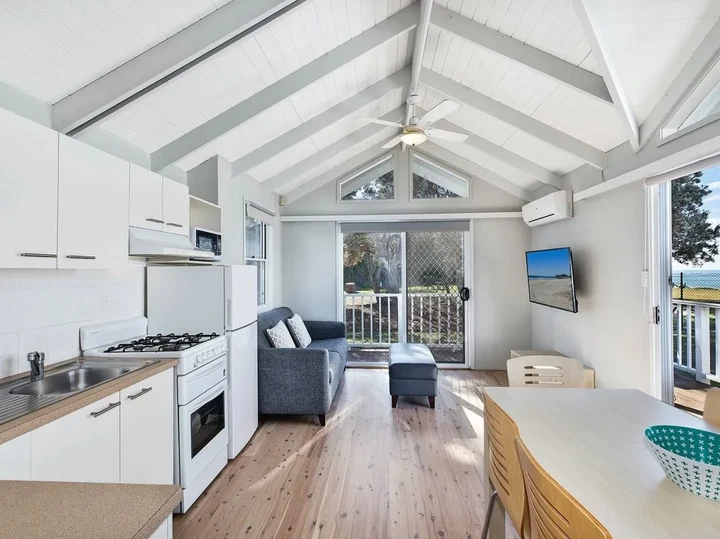 Blue Lagoon Beach Resort - Central Coast