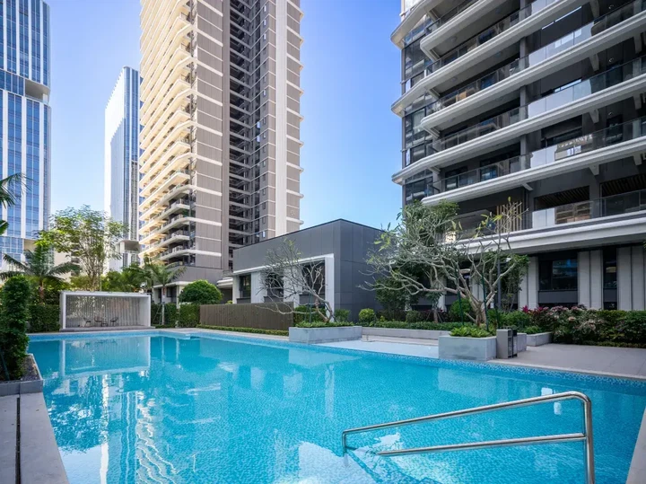 Flower Construction • Happy Valley Resort Apartment - Sanya