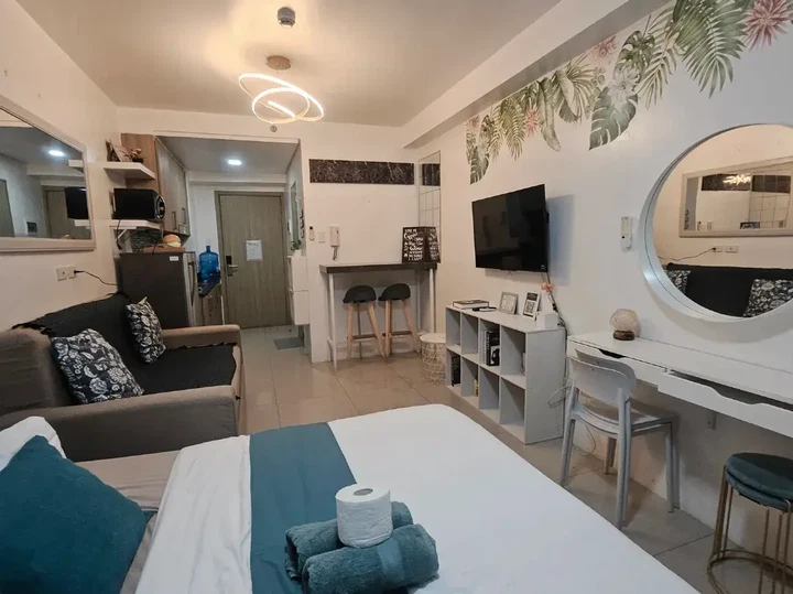 Cathys Haven Urban Escape | Moa - Pasay