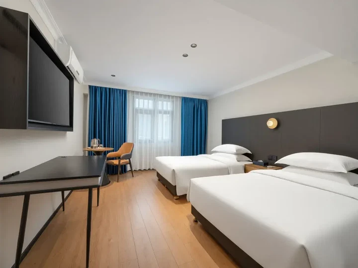 Hotel Eight Season - Sai Kung