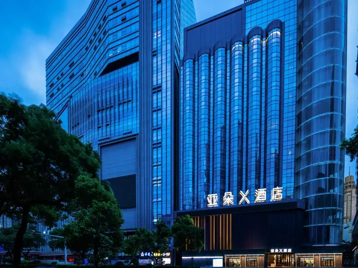 Atour X Hotel Shenzhen Luohu Dongmen - Sai Kung