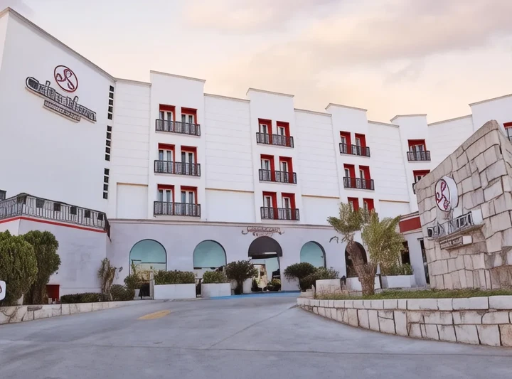Hotel Colón Plaza Business Class - Laredo, TX
