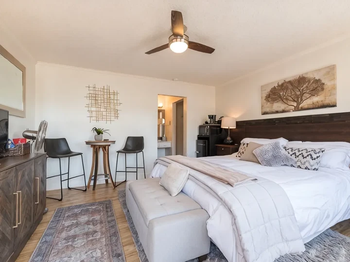Shell Beach Inn - Avila Beach, CA