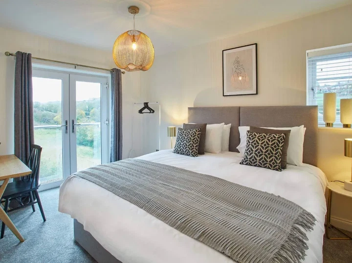 Host & Stay | Hoggarths Retreat - Whitby