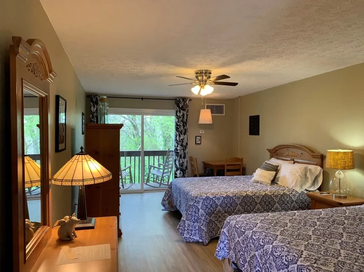 Woodbridge Inn & Tavern - Jasper, GA