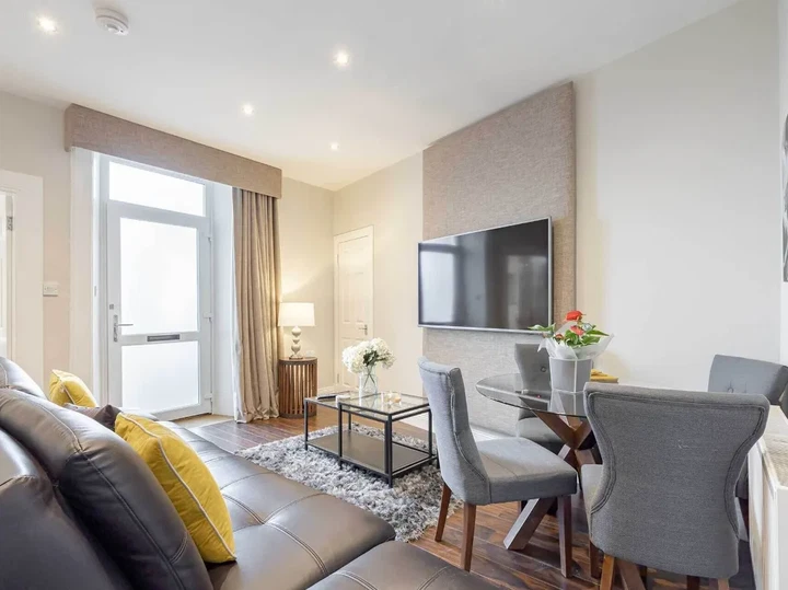 Falkirk Apartments - Queen Street - Falkirk