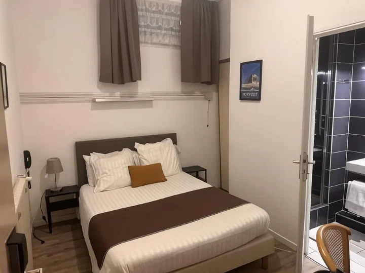 Hotel Berthelot - Saint-Pierre-des-Corps