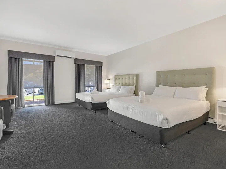 Caledonian Hotel Motel - Echuca