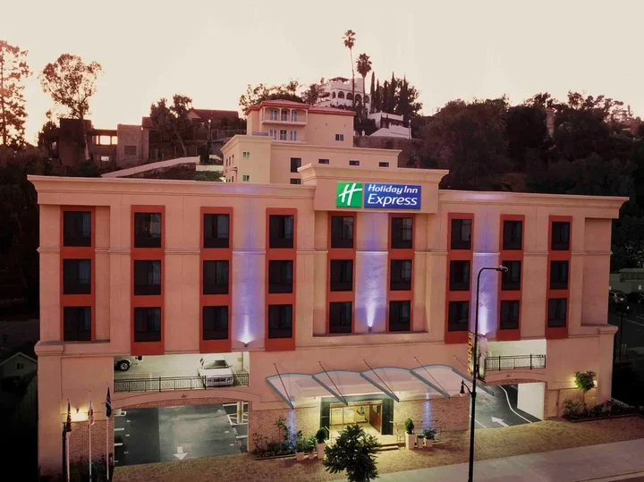 Holiday Inn Express & Suites Hollywood Walk Of Fame By Ihg - Los Angeles