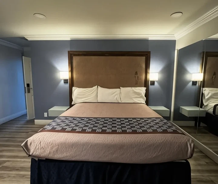 Friendship Motor Inn - Beverly Hills, CA