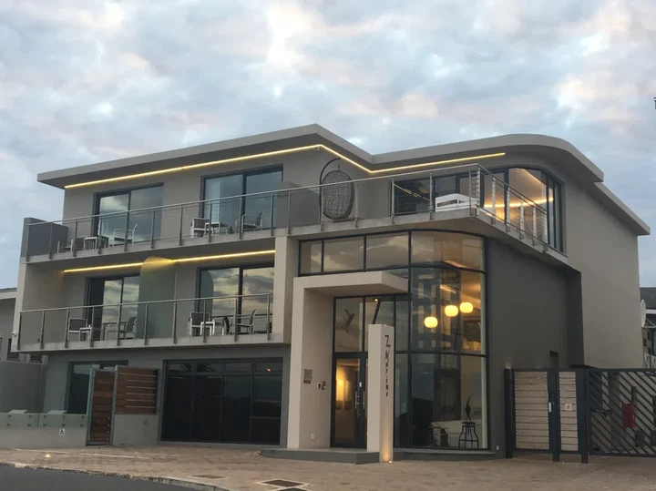 7 On Marine - Hermanus