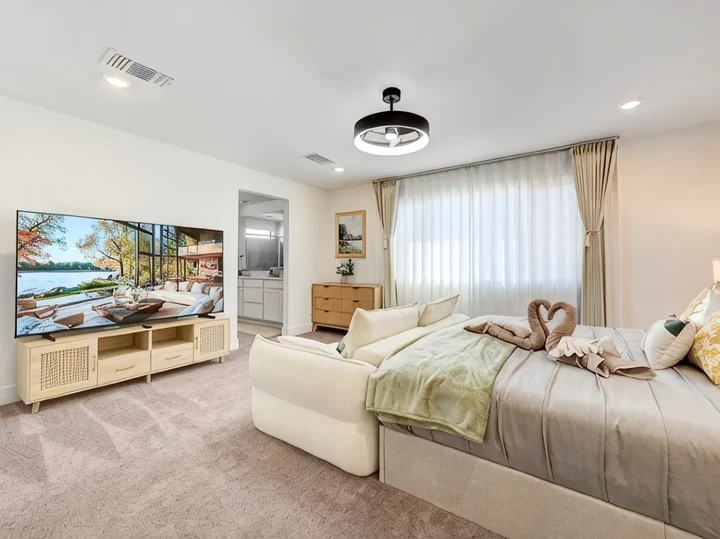 Near Strip •Beautiful 6br8 Beds•new Furniture - Las Vegas, NV