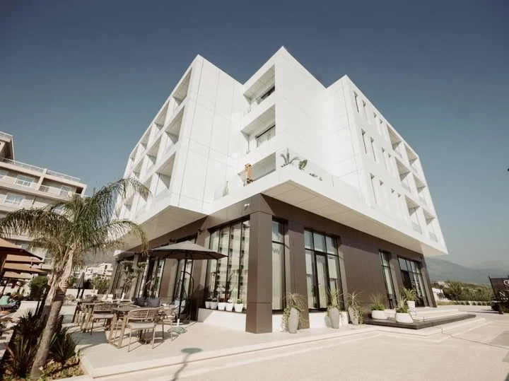 Naos Luxury Hotel - Orikum