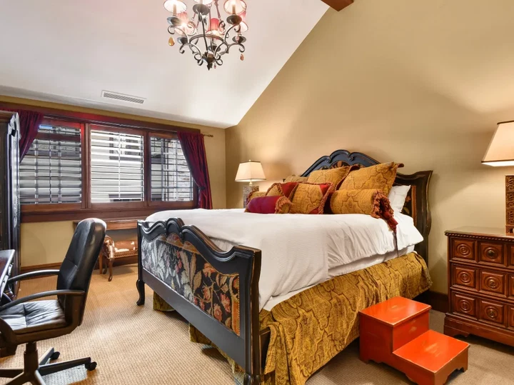 Stunning Deer Valley Home With Balcony, Walk To Hiking And Biking Trails, Mountain Views, Firepit - Alta, UT