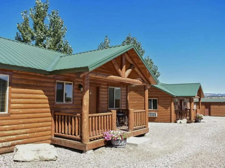Bryce Country Cabins - Bryce Canyon City, UT