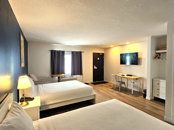 Cloud 9 Inn - Alberta
