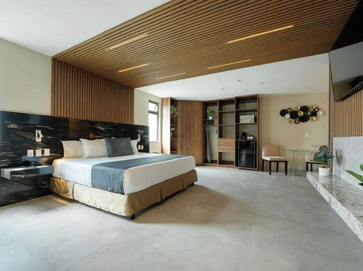 Hotel Estancia - Guadalajara
