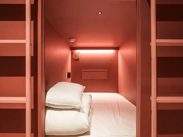 Jh Blossom Capsule And Cabin Hotel - Busan
