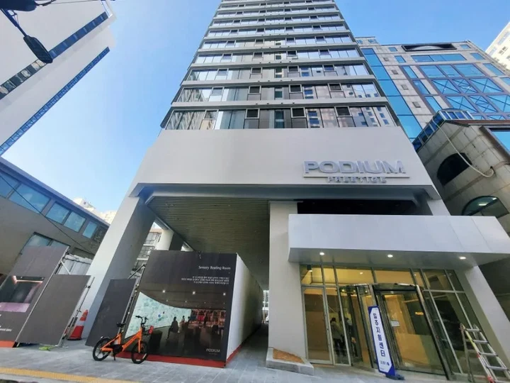 Gwangan-ism | 1 Min To Beach | Family & Group Stay · 2 Bed Room / 3 Queen Bed - Busan
