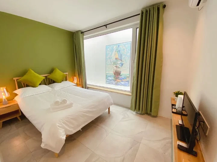 Blue Sky Garden Homestay Youth Hostel - Qingdao