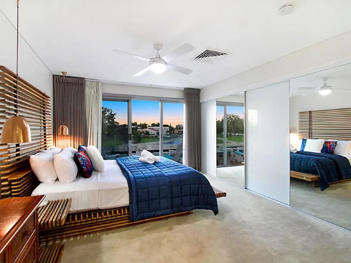Luxico Whitehaven - Broadbeach