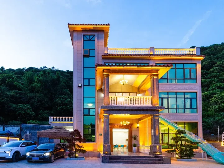 Guangzhou Mountain-and-water Forest-style Pool Resort Villa - 広州市