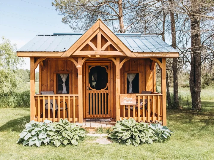 Dreamers Writing Farm - Ontario