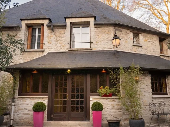 Logis Hostellerie De La Porte Bellon - Senlis