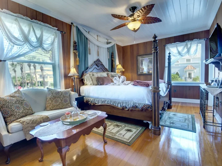 Beachfront Bed & Breakfast - Florida