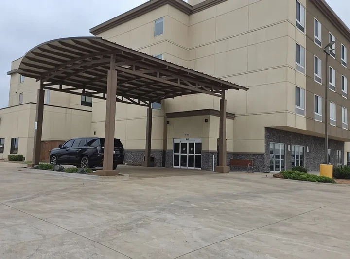 Fairbridge Inn And Suites Will Rogers Airport | Restaurant & Bar - Oklahoma City