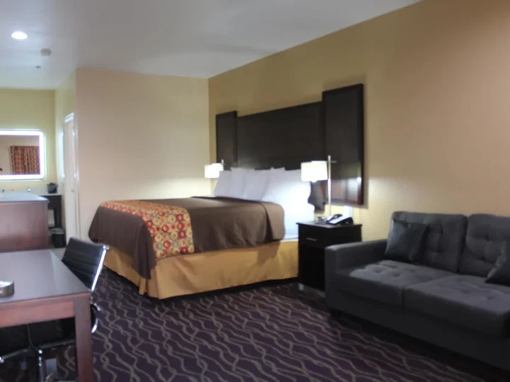 Express Inn And Suites - Humble, TX