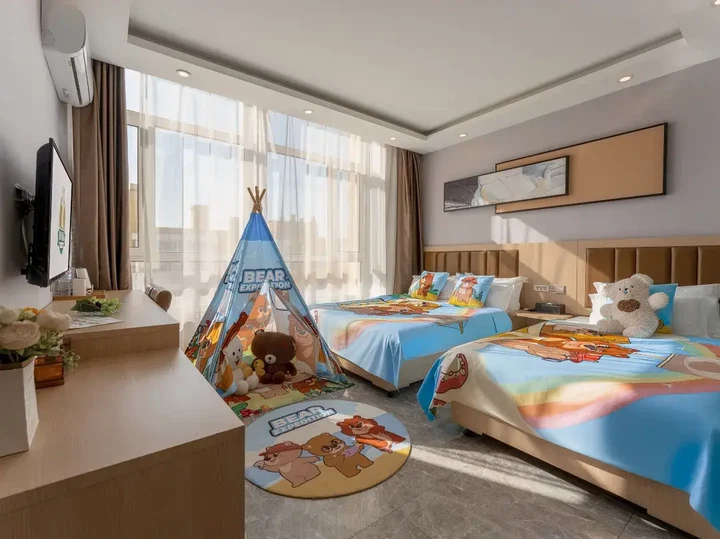 Man And Light Hotel - Harbin