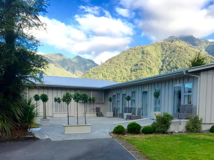 Franz Josef Oasis Hotel - Franz Josef / Waiau