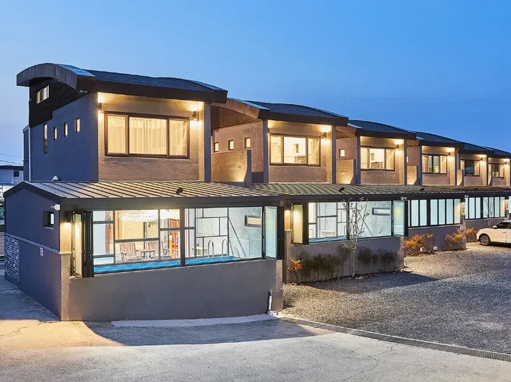 Gyeongju Meomulda Poolvilla - Pohang