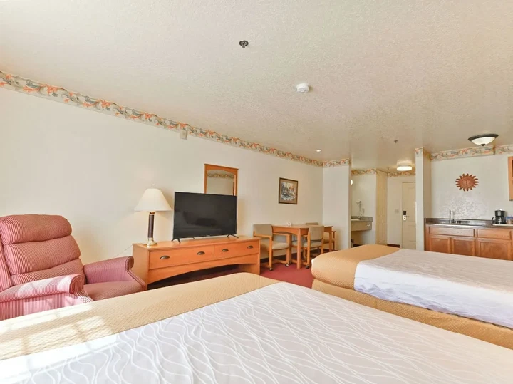 Murphys Suites - Murphys, CA