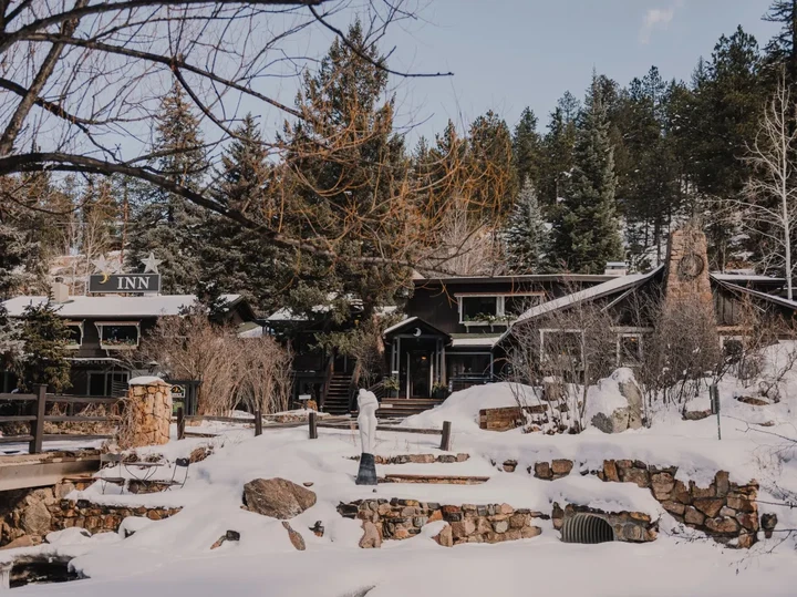 Highland Haven Creekside Inn - Evergreen, CO