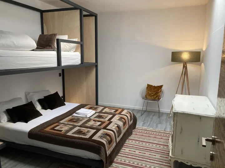 Caruma Surf Hostel - Matosinhos