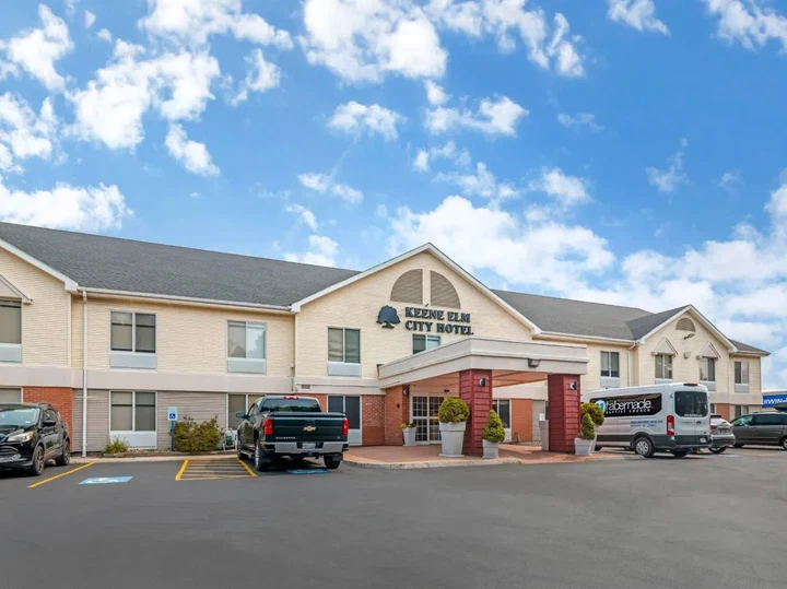 Keene Elm City Hotel, Ascend Hotel Collection - Keene, NH