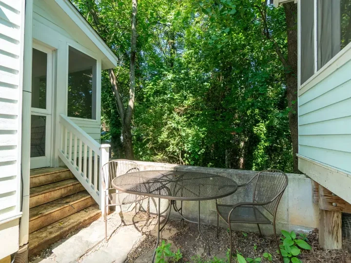 Boho | Walking Downtown | Porch | Office/monitor - Davidson, NC