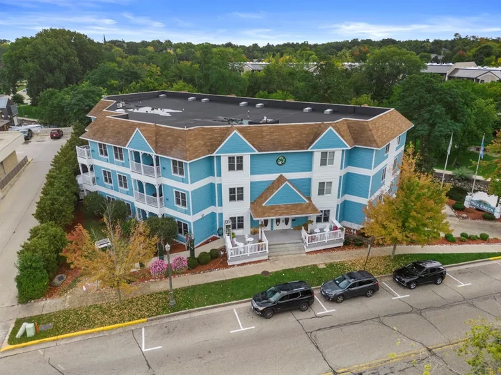 Mill Creek Hotel - Wisconsin