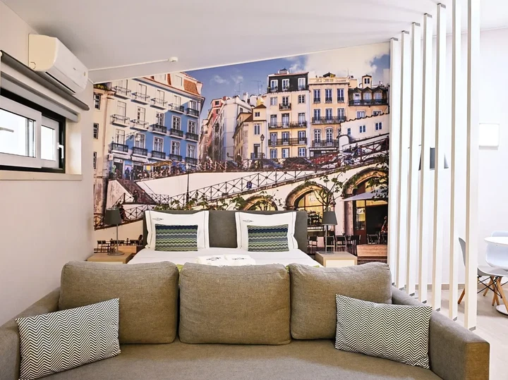 Famous Crows Lisbon Suites - Alentejo