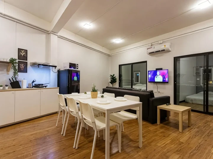 U3 Large 2 Bedroom Full Kitchen Near Bts Udomsuk - Phra Khanong