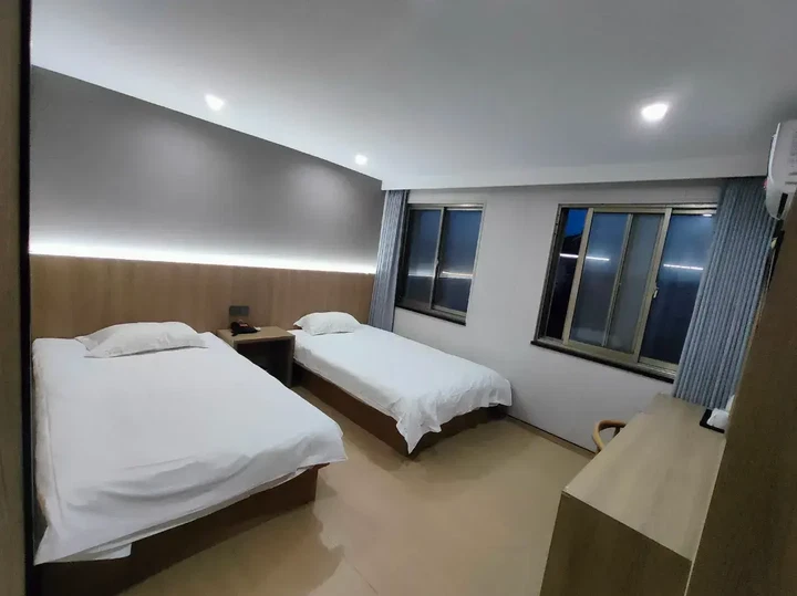 V Tour Hotel - Shanghai