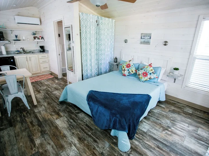 Long Cove Resort And Marina - North Carolina