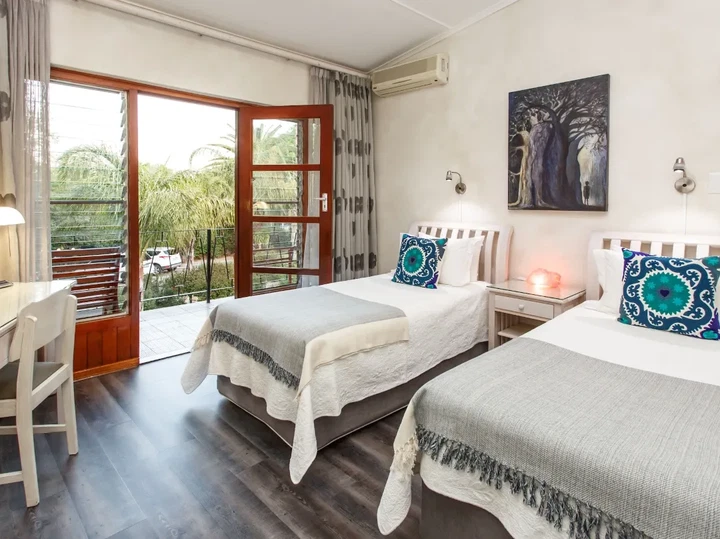 Miles B&b Guest House - Western Cape
