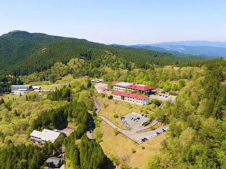 Menard Aoyama Resort Hotel Schönvert - Iga