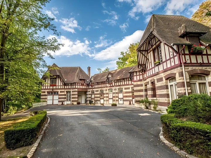Le Château De La Tour - Gouvieux